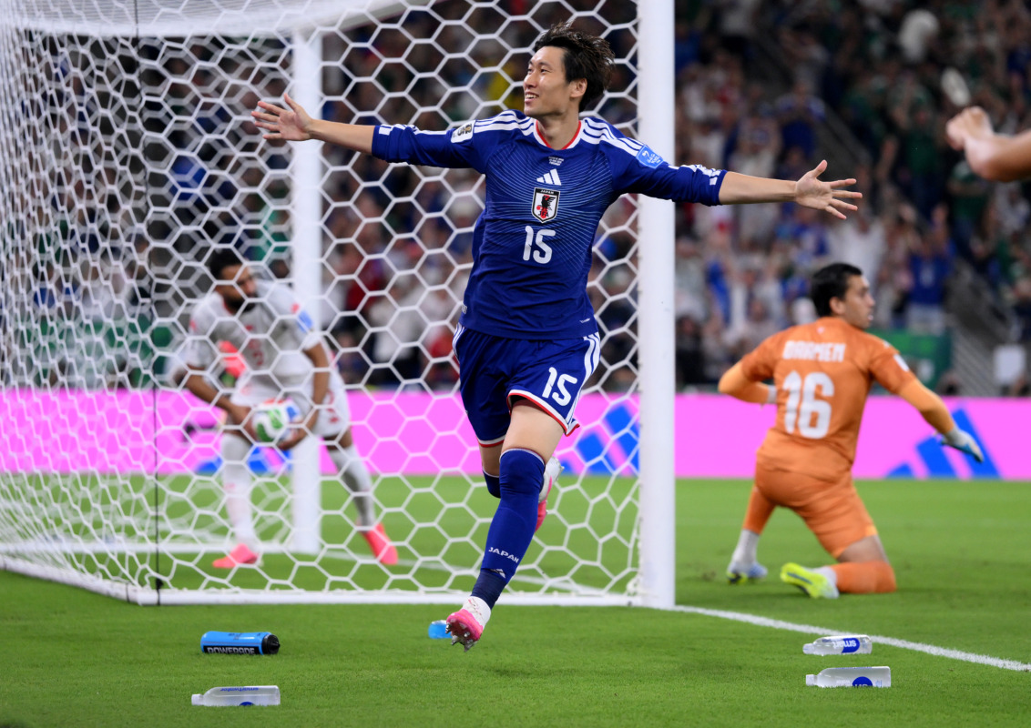 Történelmi japán siker: 4-0-val jutott tovább a válogatott, Tunézia már ...